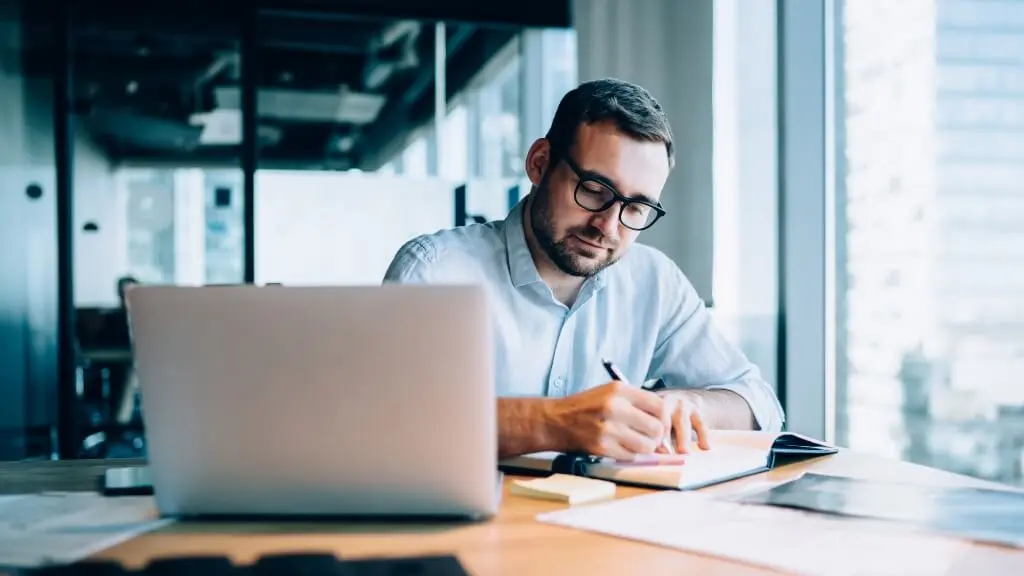 ¿Qué hace un administrador de empresas?